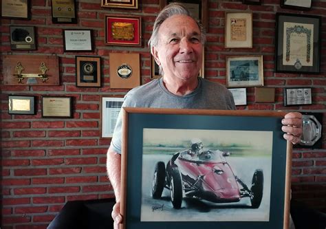 El Padre De Los Constructores Argentinos Cumple 60 Años Haciendo Autos Y Presenta El
