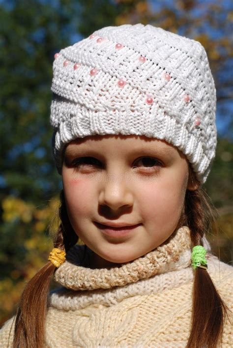 Retrato Da Menina Imagem De Stock Imagem De Retrato Pessoa