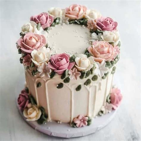 ნატურალური ტორტები და ნამცხვრები შეკვეთით