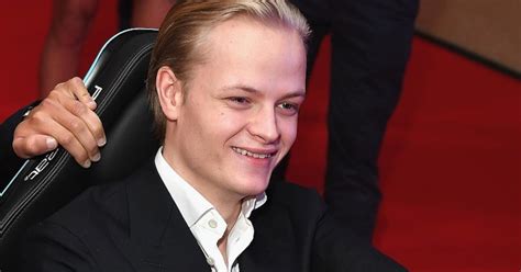 Marius Borg Se Escapa De Una Clínica De Desintoxicación E Intenta Ponerse En Contacto Con Una De