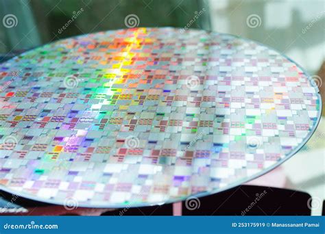 Silicon Wafer For Manufacturing Semiconductor Of Integrated Circuit