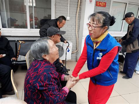 延庆乡亲”志愿服务项目动态】长城蓝志愿服务队开展敬老助残志愿服务活动老人