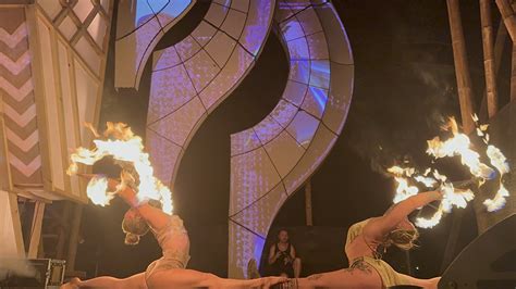 Visual Performance Art Portfolio — Sisu Rising