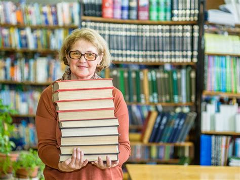 800 Biblioteca Fundos