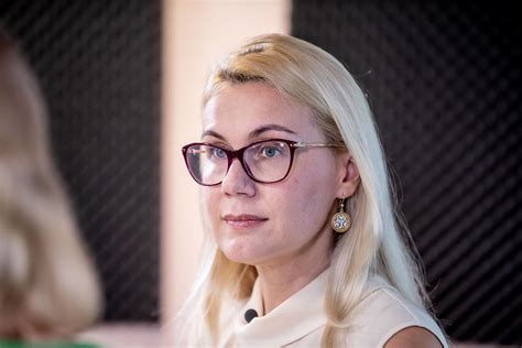 Bývalá Estonská Poslankyně Kadri Simsonová Aktuálněcz