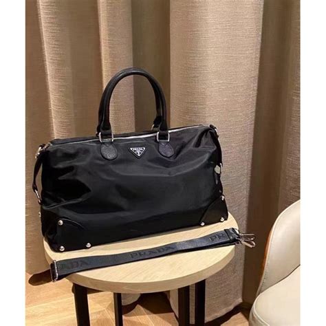 กระเป๋าเดินทางขนาดใหญ่ วัสดุ Nylon กันน้ำอย่างดี อะไหล่เงิน Shopee Thailand