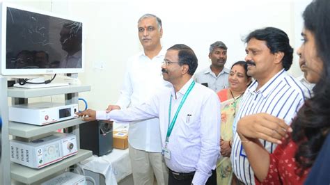 Minister Harish Rao రోగులతో ఆత్మీయంగా మాట్లాడాలి వైద్యసేవలపై