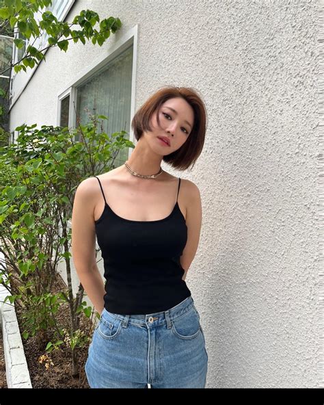 38세 고준희 여전한 단발 여신 자태…몸매까지 완벽