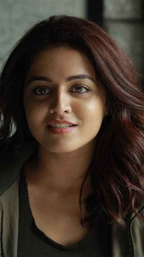 Wamiqa Gabbi Hd Wallpapers