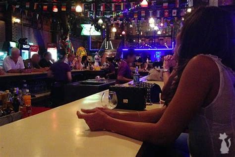 Girly Bars And Bar Girls In Bangkok Thailand Redcat