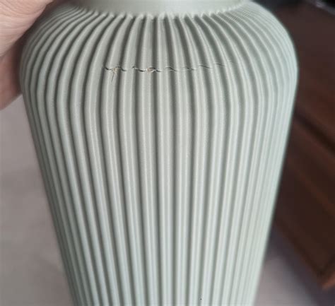 how to prevent this random and singular layer gap on a vase mode print