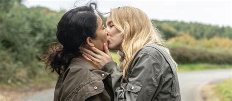 Killing Eve Finale Not Going Over Well With Furious Fans