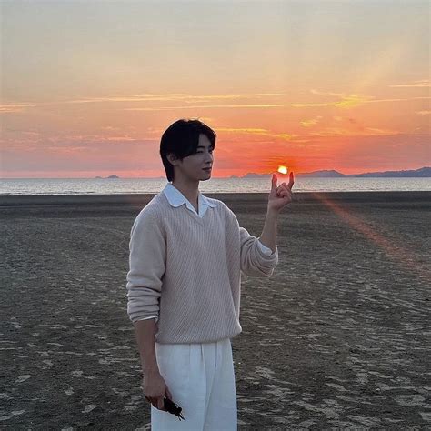 E U N W O O Cha Eun Woo Cha Eun Woo Astro Suho