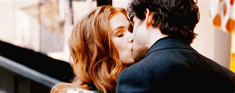 Isla Fisher Hugh Dancy  Wiffle