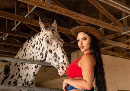 Alexas Morgan Age Height Weight Boyfriend Net Worth