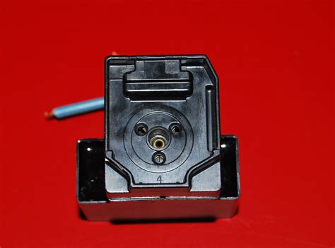 Part 218721106 Frigidaire Refrigerator Start Relay And Capacitor Used