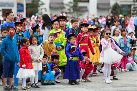 Vip76 Mn Олон улсын хүүхдийн эрхийг хамгаалах өдрийн халуун мэндийг өргөн дэвшүүлье