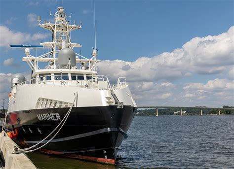 Unmanned Surface Vessel Calzoni