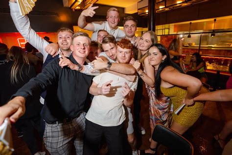 Sintillate Bottomless Party Brunch At Brix London Sintillate