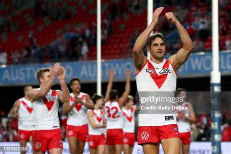 Josh Kennedy Swans Photos And Premium High Res Pictures Getty Images