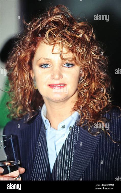 Bonnie Tyler Britische Rock Und Popsängerin Bei Einem Drink Nach