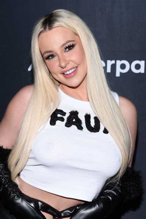 21 Celebs You Might Not Have Known Are On Onlyfans And How Much They