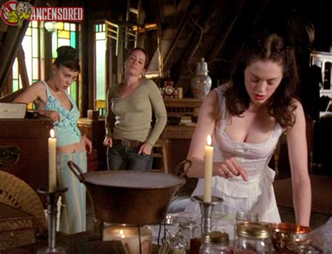 Naked Rose Mcgowan In Charmed
