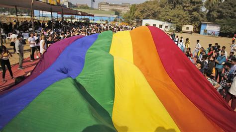 தன்பாலினத்தவர் திருமணம் என்பது நகர்ப்புற மேல்தட்டு பார்வை உச்ச நீதிமன்றத்தில் மத்திய அரசு