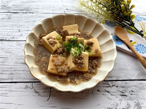 わずかな時間で深い旨味「鶏ひき肉のそぼろ餡豆腐」レシピ セブンプレミアム公式