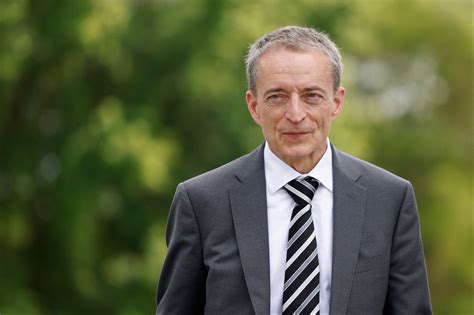 Intel Ceo Pat Gelsinger Retires Reportedly Forced Out Alpha Leaders