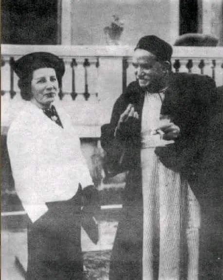 ملكة رومانيا في ضيافة حمد باشا الباسل الرمحي بقصره بمحافظة الفيوم تاريخ