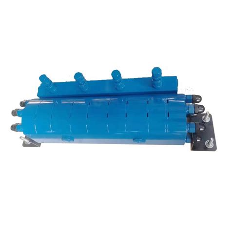 China Hydraulic Synchronous 2 Inputs 4 Outputs Gear Flow Divider Manufacturers Suppliers