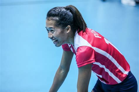 Pvl Bernadeth Pons Still Feeling Her Way With Creamline In Indoor Return Inquirer Sports