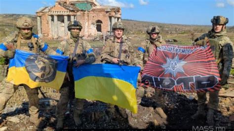 Украин цэргүүд байлдахаас татгалзаж эхэлнэ хэмээн цэргийн шинжээч таамаглав