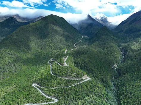 西藏墨脱第二条公路全线建成历时8年沿线风景绝美