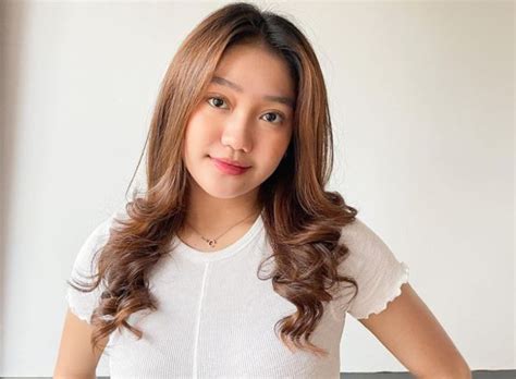 Chandrika Chika Minta Maaf Ke Istri Putra Siregar Ungkap Kronologi