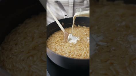 One Pot Risoni In Cremiger Knoblauch Parmesan Sauce So Lecker Und