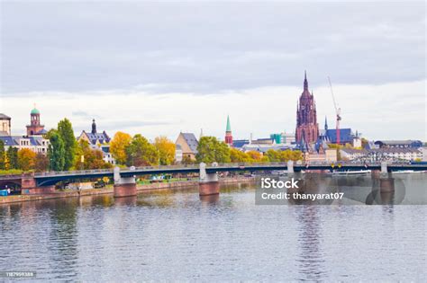 프랑크푸르트 파노라마 뷰 강 마인 다리를 가로 질러 고층 빌딩 독일 라인 강에 대한 스톡 사진 및 기타 이미지 라인 강 마인 강 마인츠 Istock