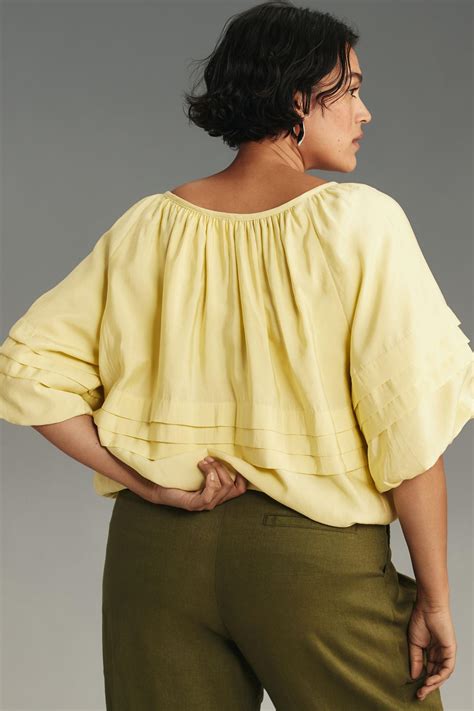 Maeve 반소매 버블 티어드 탑 앤트로폴로지 한국 공식 스토어 유니크한 여성 패션 및 라이프스타일 편집샵 200개이상의 프리미엄 브랜드 여성 의류 액세서리 홈