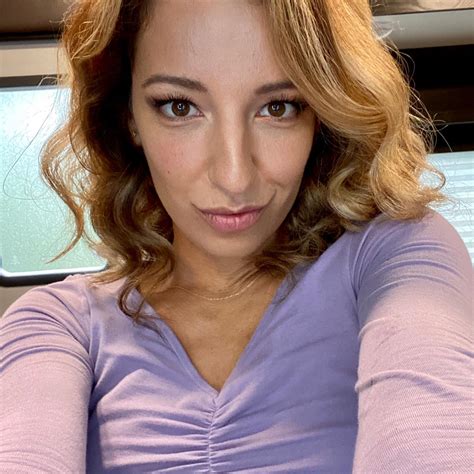 Vanessa Lengies Nose