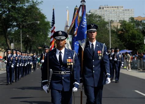 Usaf Honor Guard March In Bud Billiken Parade Air Force Honor Guard