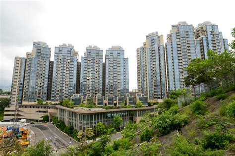 天鑄複式戶雙破頂 呎價達7 5萬 星島日報