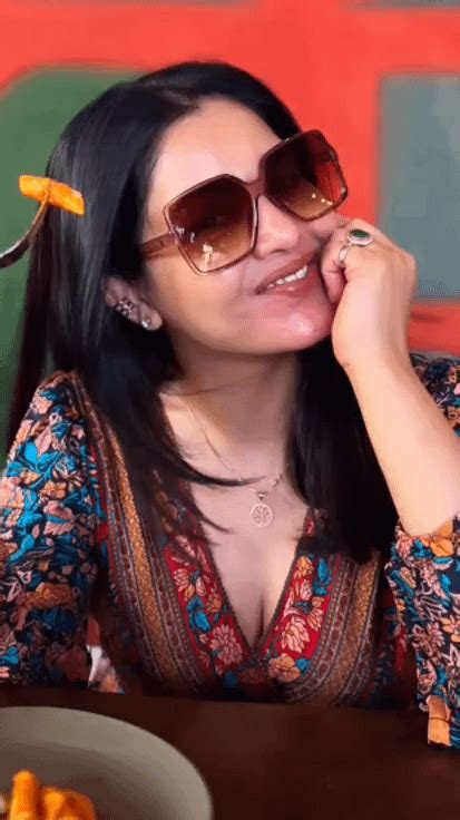 kitni hot hai ye🔥 r angooriangoor