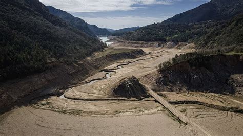 Satellite Images Highlight Extreme Drought In Europe Abc News