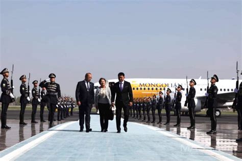 Монгол Улсын Ерөнхийлөгч У Хүрэлсүх Бүгд Найрамдах Узбекистан Улсад айлчилжээ