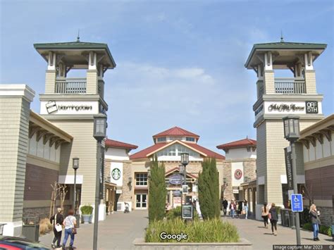 San Francisco Premium Outlets Offers A Weekend Of Deals Livermore Ca