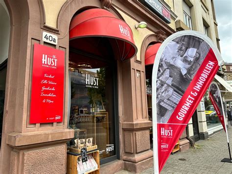 The Hust On Ludwigsplatz In Karlsruhe Combines Delicatessen And Real Estate