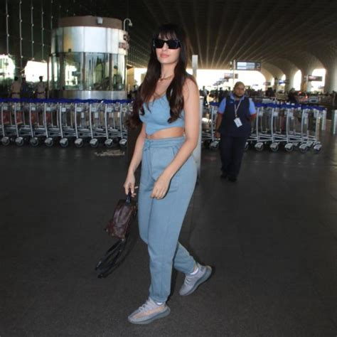 नोरा फतेही के इस लुक पर हार जाएंगे आप अपना दिल एयरपोर्ट पर आईं नजर Bollywood Actress And