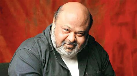 Salman Khan Once Schooled His Assistant For Giving Acting Advice To Saurabh Shukla