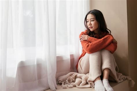 気が滅入るの意味は憂うつな状態を表す言葉の使い方や語源類語対義語などを元小学校教諭がわかりやすく解説 Study Z